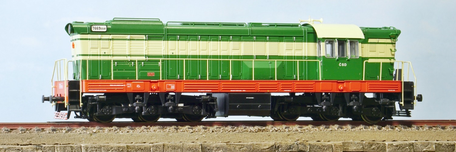 Locomotiva diesel tip T669 Roco 73774